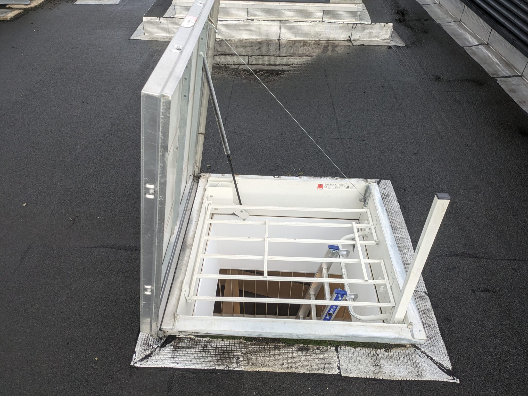 Quelle obligation de vérification des gardes corps et échelles à crinoline