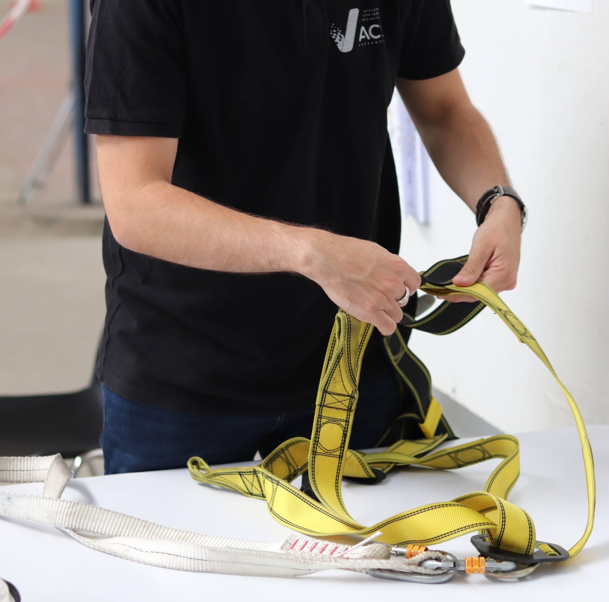 Vérification des harnais antichutes : quelles obligations légales pour ...