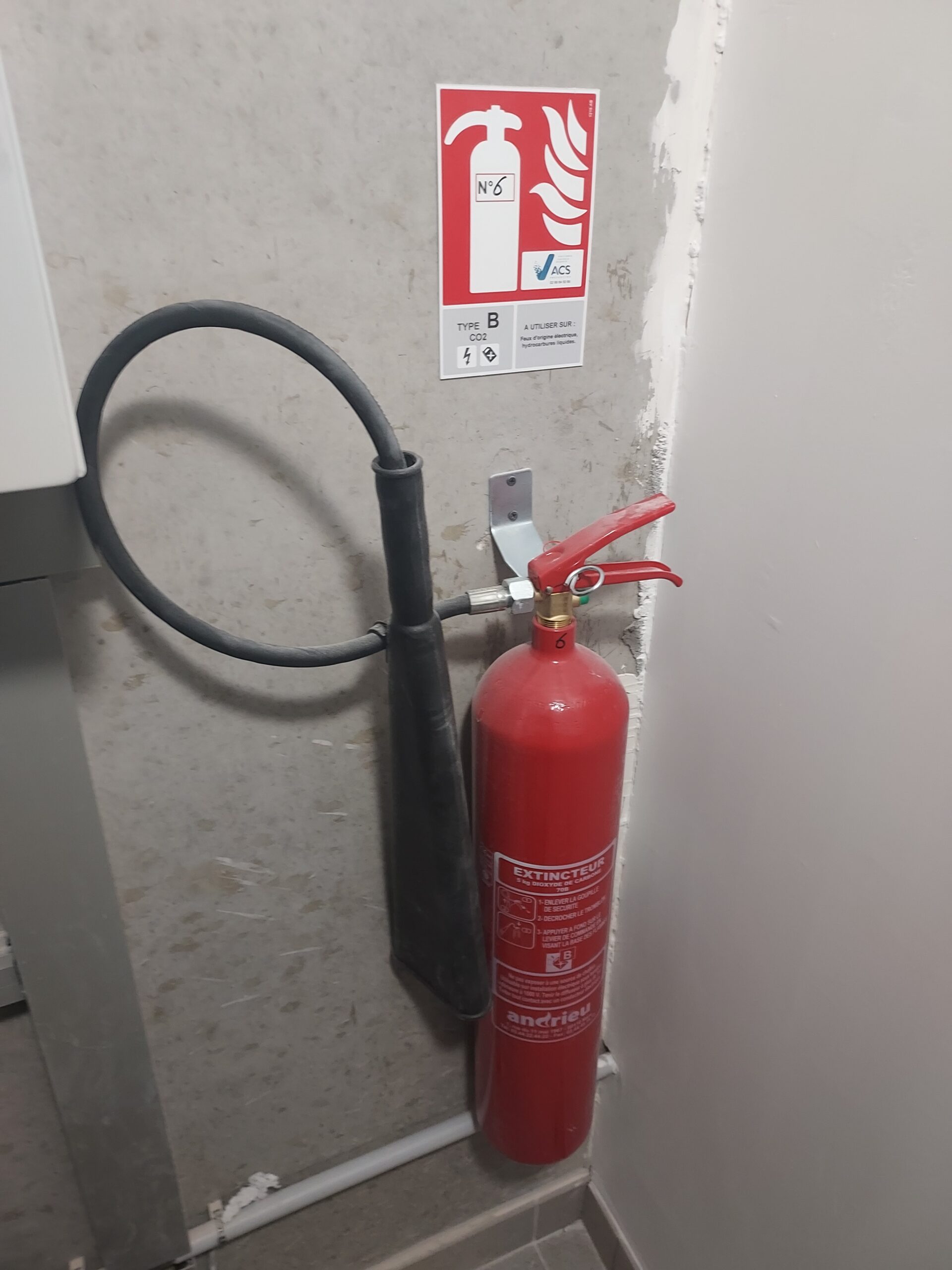 Tout savoir sur les règles d’installation d’extincteurs 🔥🧯